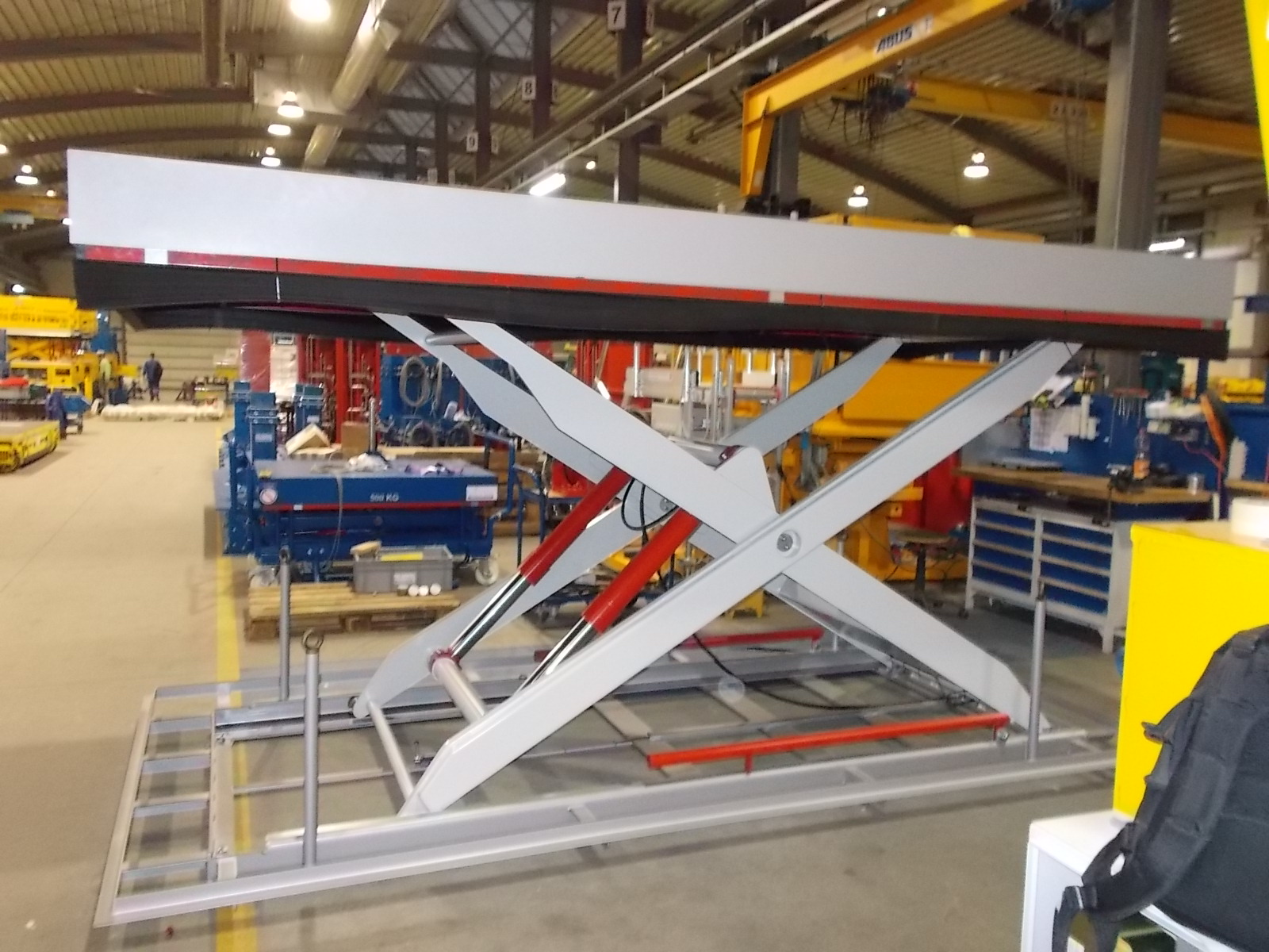 Schaarliften auto en goederen | Schaartafels garages | Schaarheftafels ...